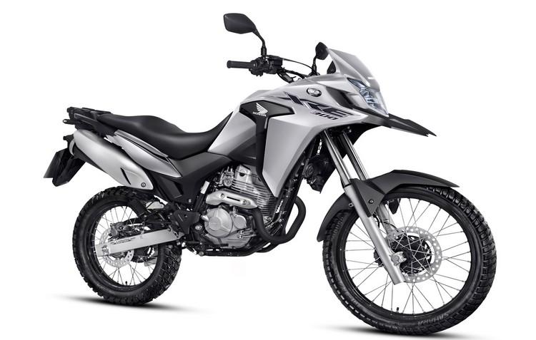 Nova Honda XRE chega às lojas neste mês a partir de R$18.200 - Vrum